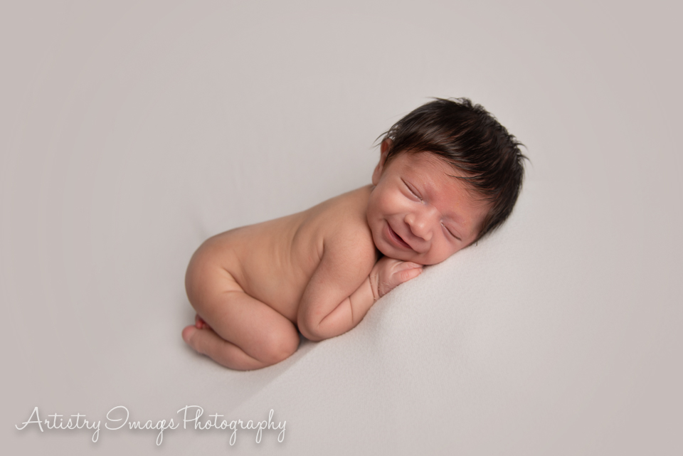 Artistry Images - Seattle Newborn Photography Portfolio